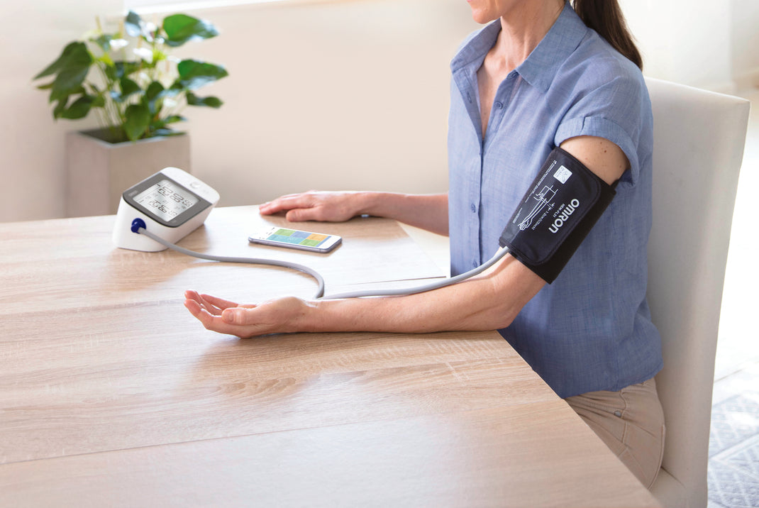 Upper Arm Automatic Blood Pressure Monitor HEM-7156T-A (With Adapter ...